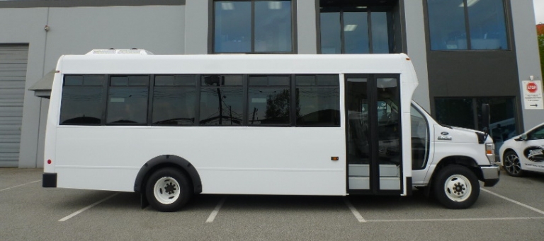 2025 Ford Girardin G5 Tour/Shuttle Bus - Dynamic Specialty Vehicles